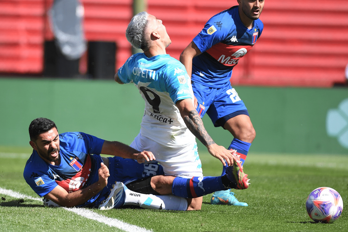 Preocupación en Racing: se conoció la lesión de Enzo Copetti - Elintra ...