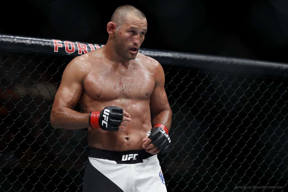 Dan Henderson cuenta su experiencia entrenando con Sean Strickland ...