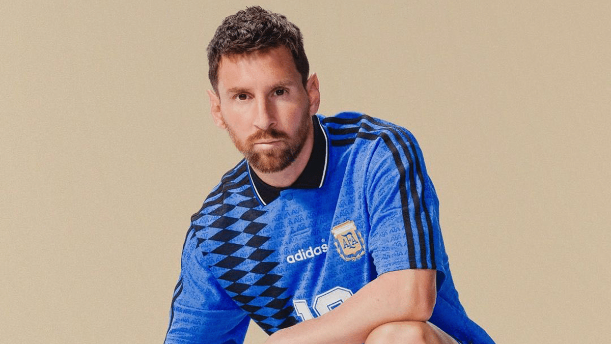 La impresionante camiseta retro que lanzó Adidas con Lionel Messi como ...