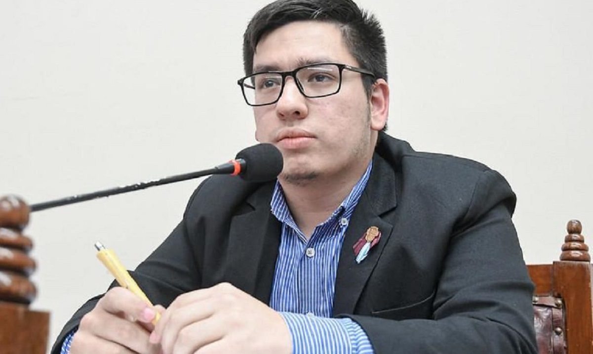 Renunció Pablo López tras el escándalo por extorsión sexual - Elintra ...